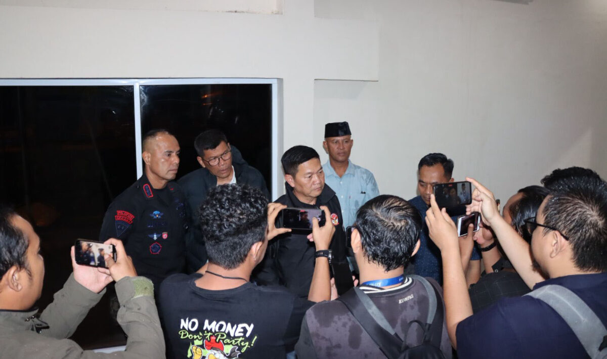 Aksi Perusakan Rumah Doa GKSI Anugerah Padang, 9 Orang Terduga Pelaku Diamankan, Wakapolda ...